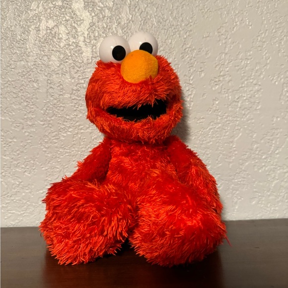 Toys | Tickle Me Elmo Red Elmo Plush Toy 216 | Poshmark